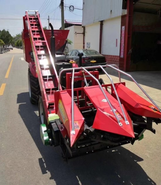 Tractor Mounted Mini Maize Combine Harvester